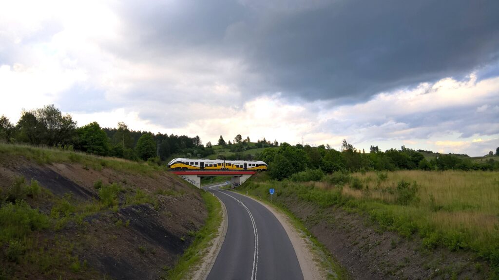 E-Turystyka – Najpiękniejsza linia kolejowa - www.NowaRuda.PL